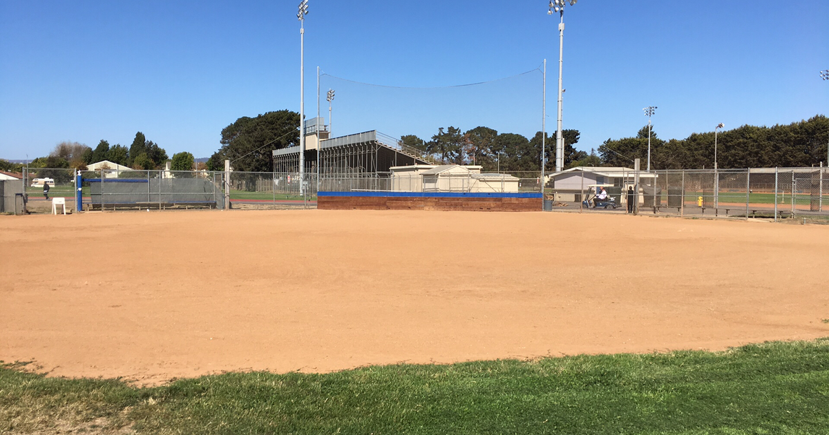 Rent Field - Varsity Softball in Lompoc