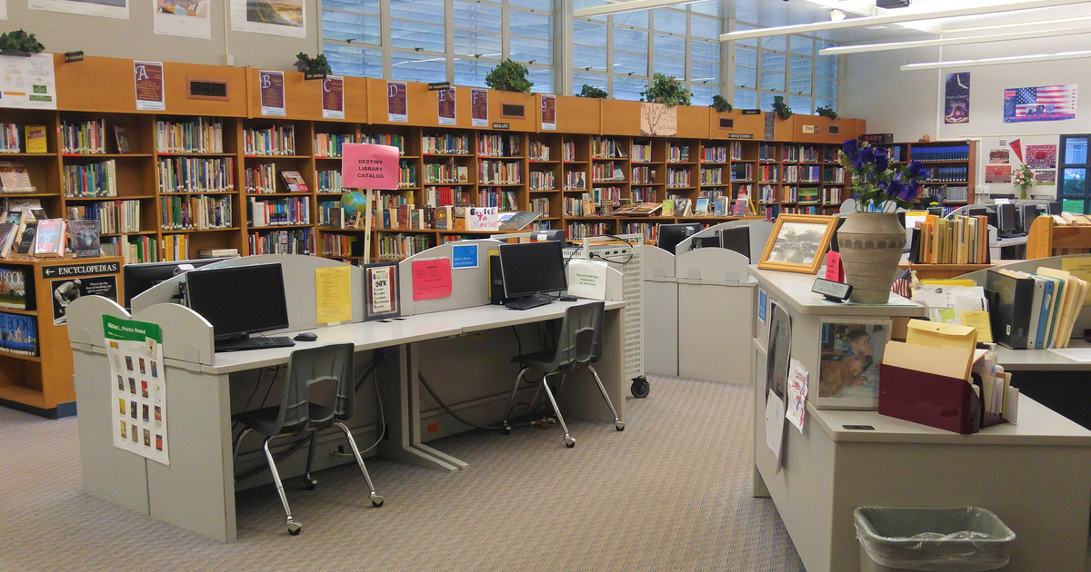 Rent Library in Newhall