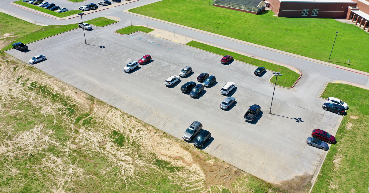 Rent Parking Lot 5 in Springdale