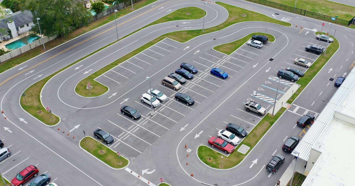 Rent Parking Lot - Front in Orlando