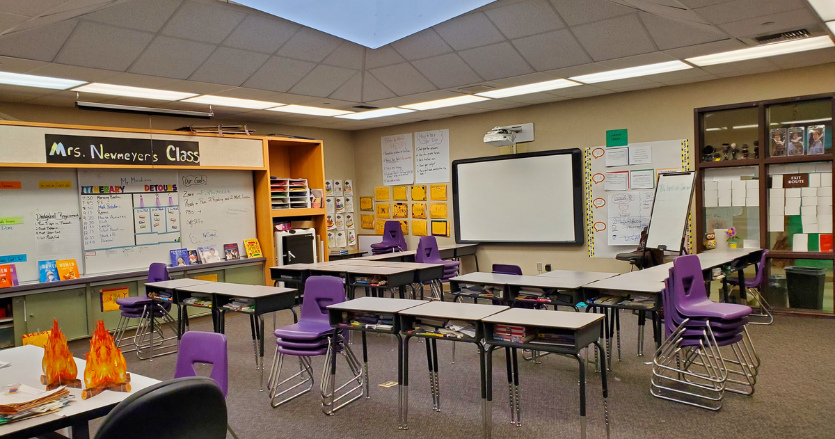 Rent Classroom Standard in Beaumont