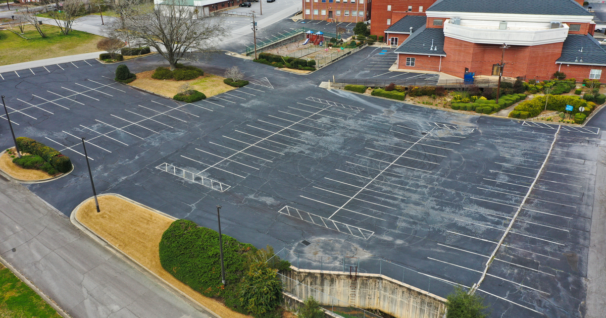 Rent Parking Lot - Back in Lithia Springs