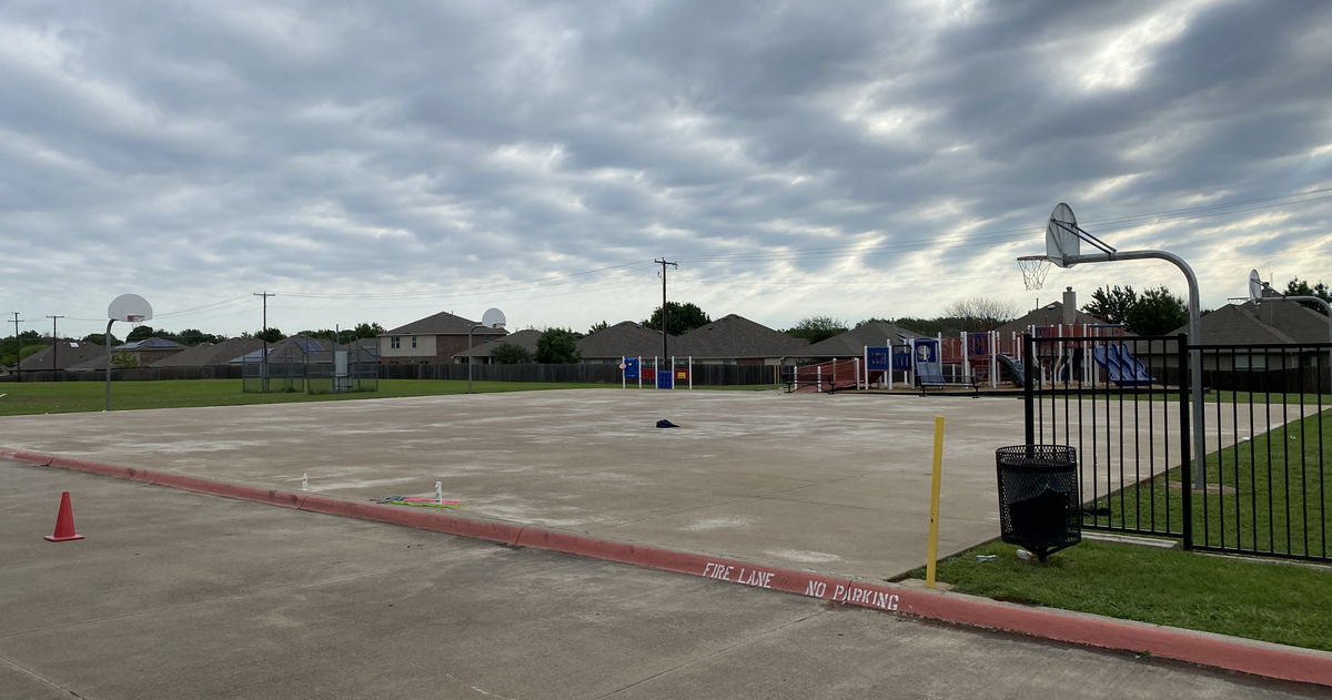 Rent Outdoor Basketball Courts in Crowley