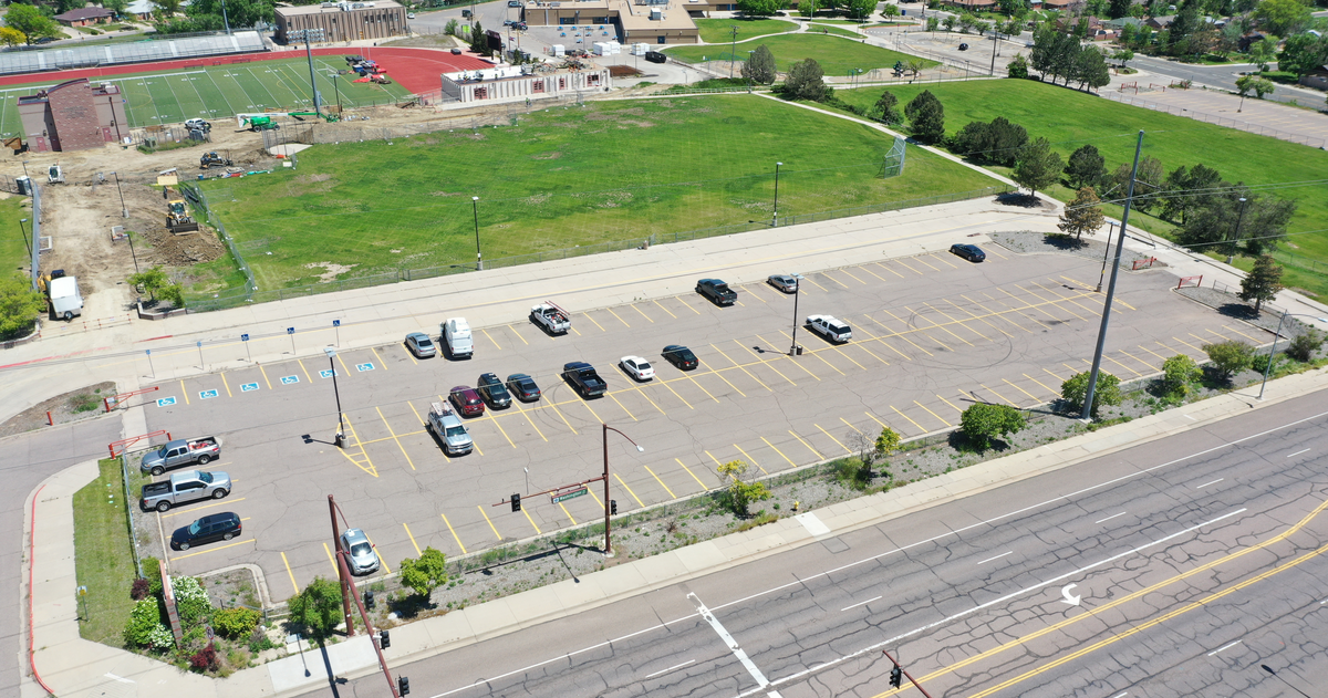 Rent Five Star Parking Lot in Thornton