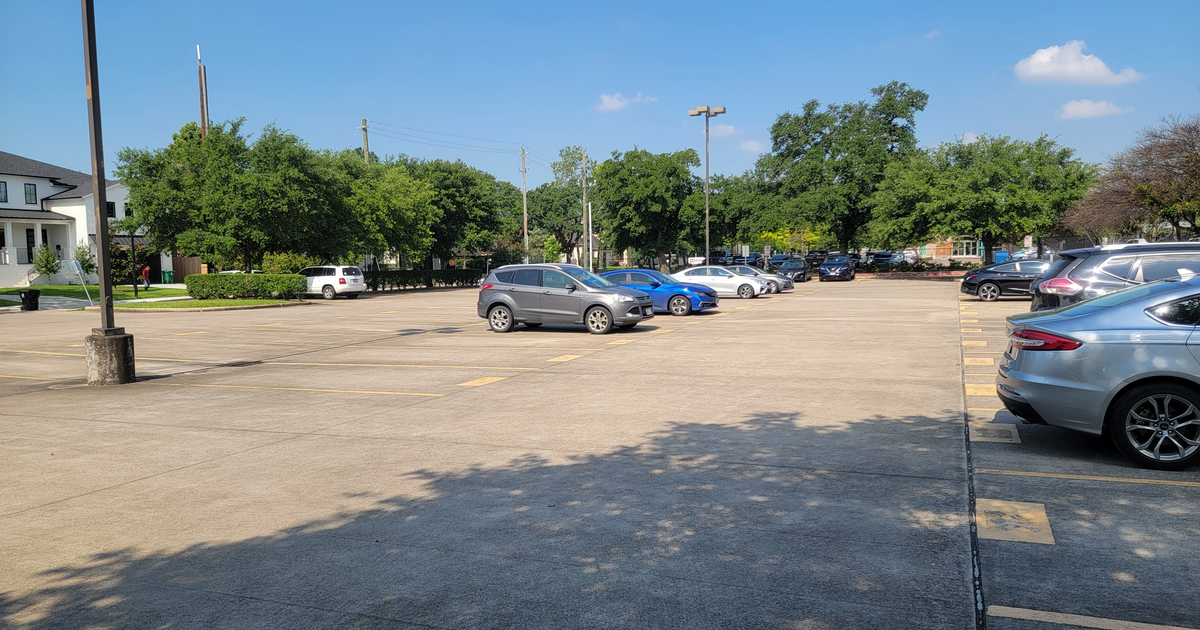 Rent Parking Lot - Back in Houston