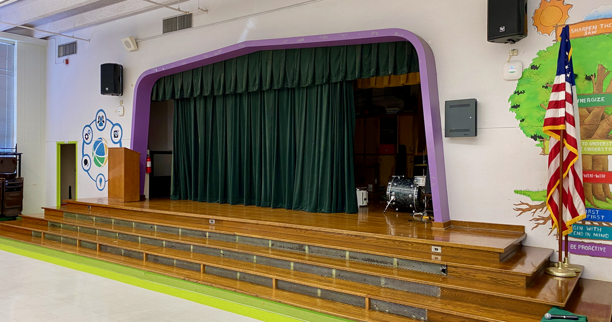 Rent Cafeteria in Houston