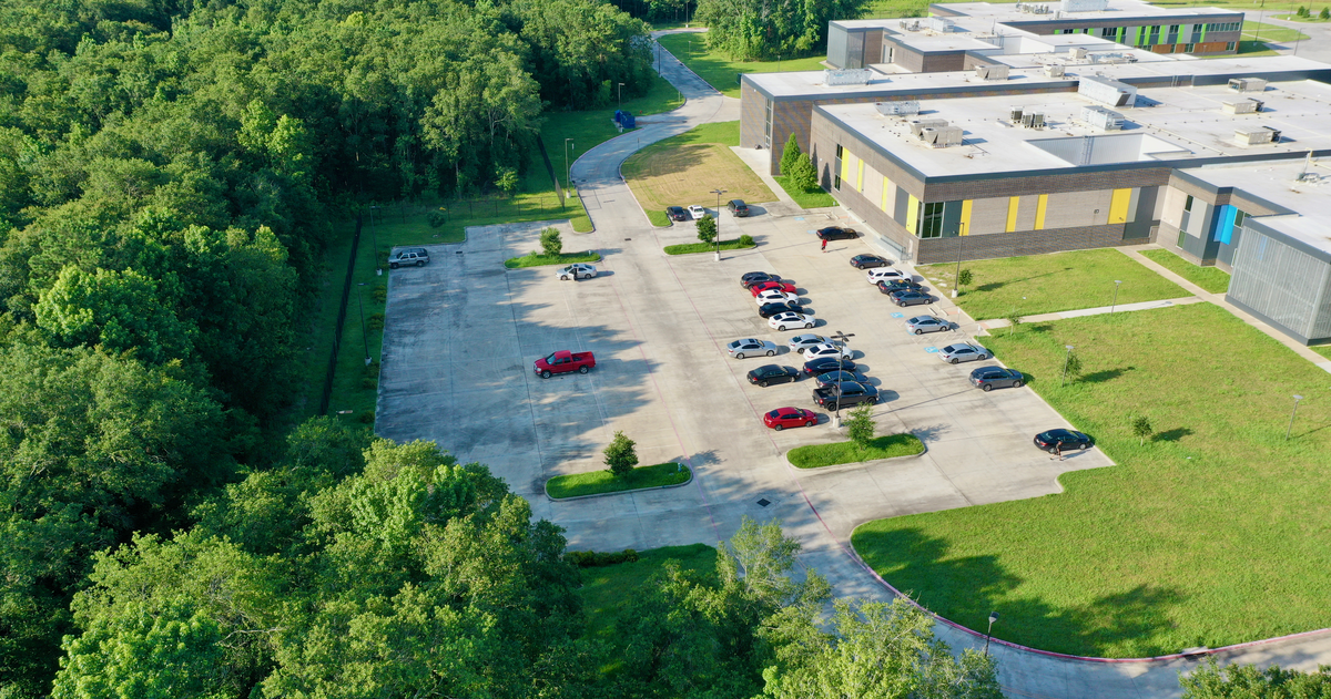 Rent Parking Lot - Back in Houston