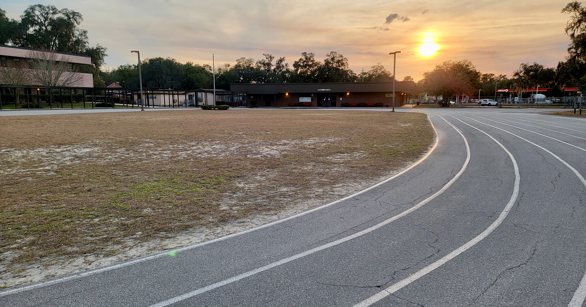 Rent Field - Practice (Track) in Middleburg