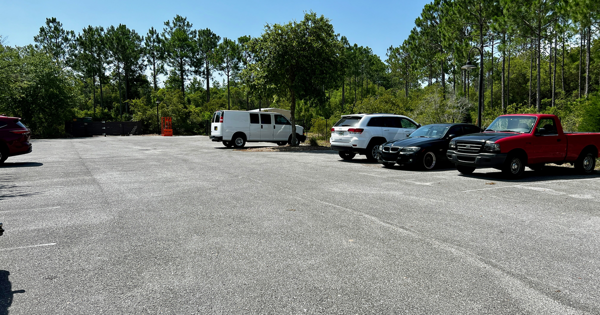 Rent Parking Lot - Front in Inlet Beach