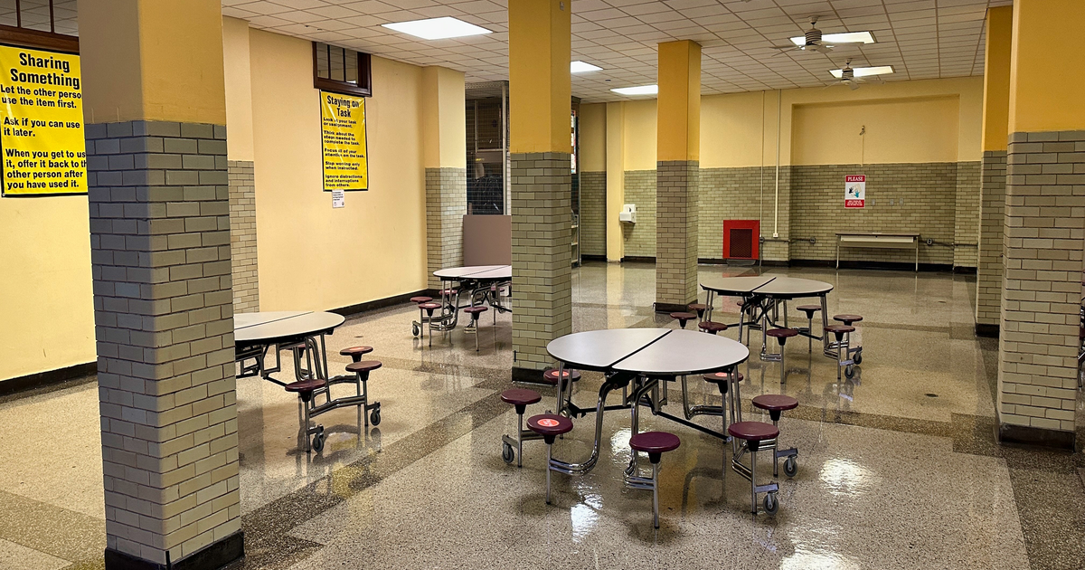 Rent Cafeteria in Chicago