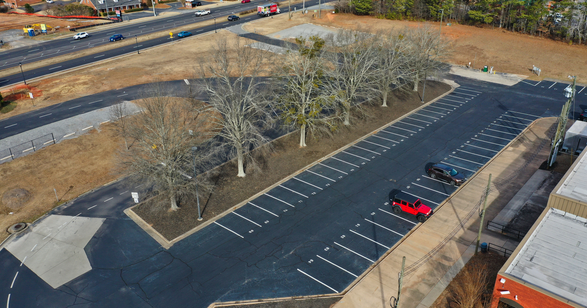 Rent Parking Lot - Back in Cumming