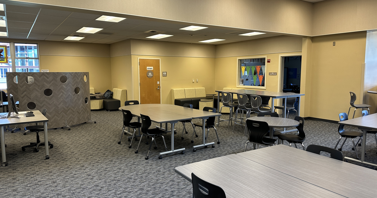 Rent Learning Commons - Library in Loomis