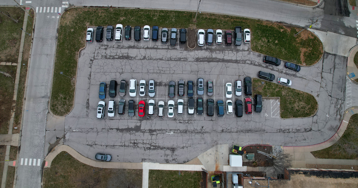 Rent Parking Lot in Liberty