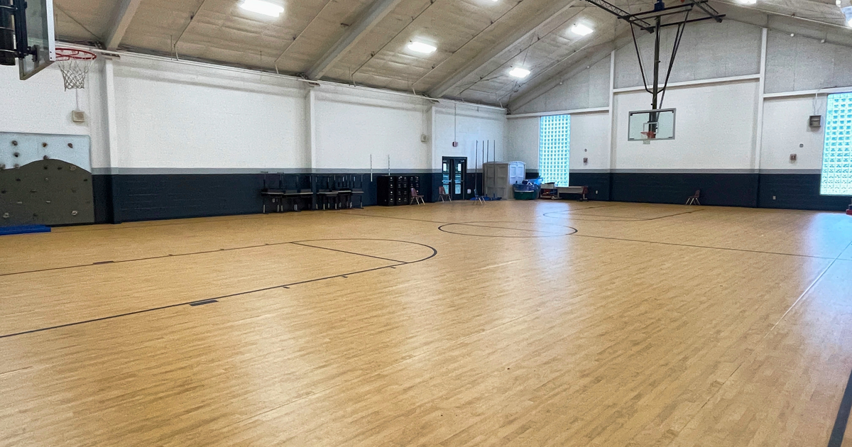 Rent Gym in Rex