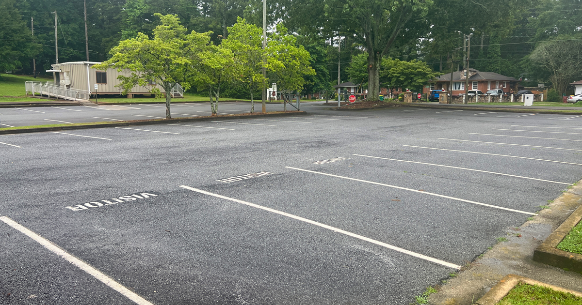 Rent Parking Lot - Main in Forest Park