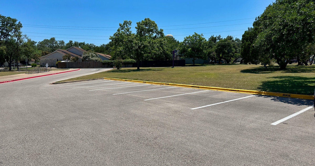 Rent Parking Lot - Side Lot in Austin