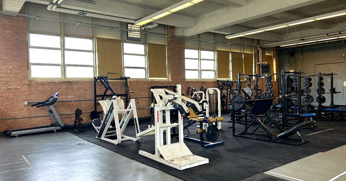 Rent Room 251 - Weight Room in Chicago