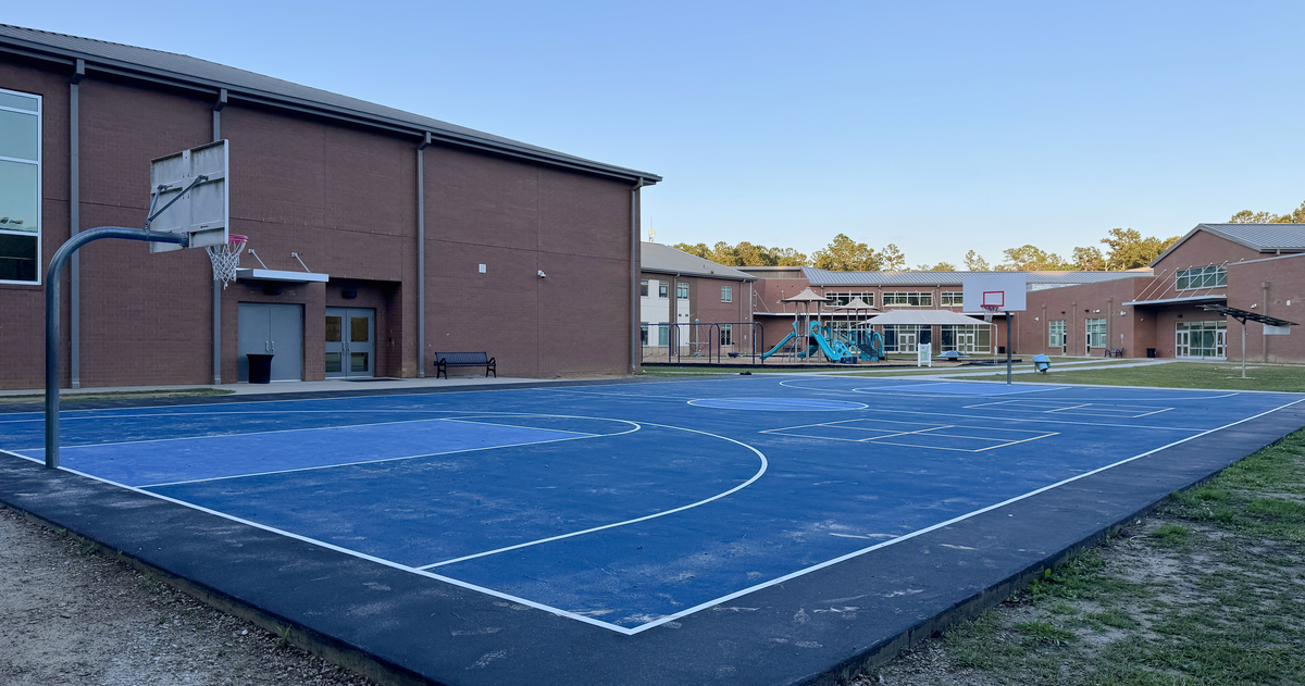 Rent Outdoor Basketball Courts in Hanahan