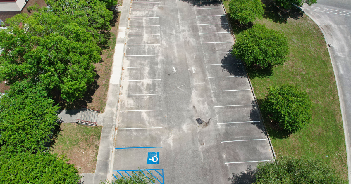 Rent Parking Lot - Back in Ladson