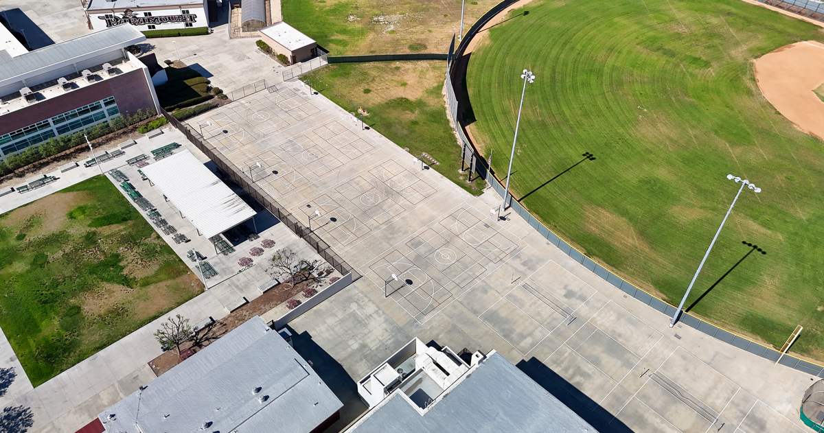 Rent Outdoor Basketball Courts in Paramount