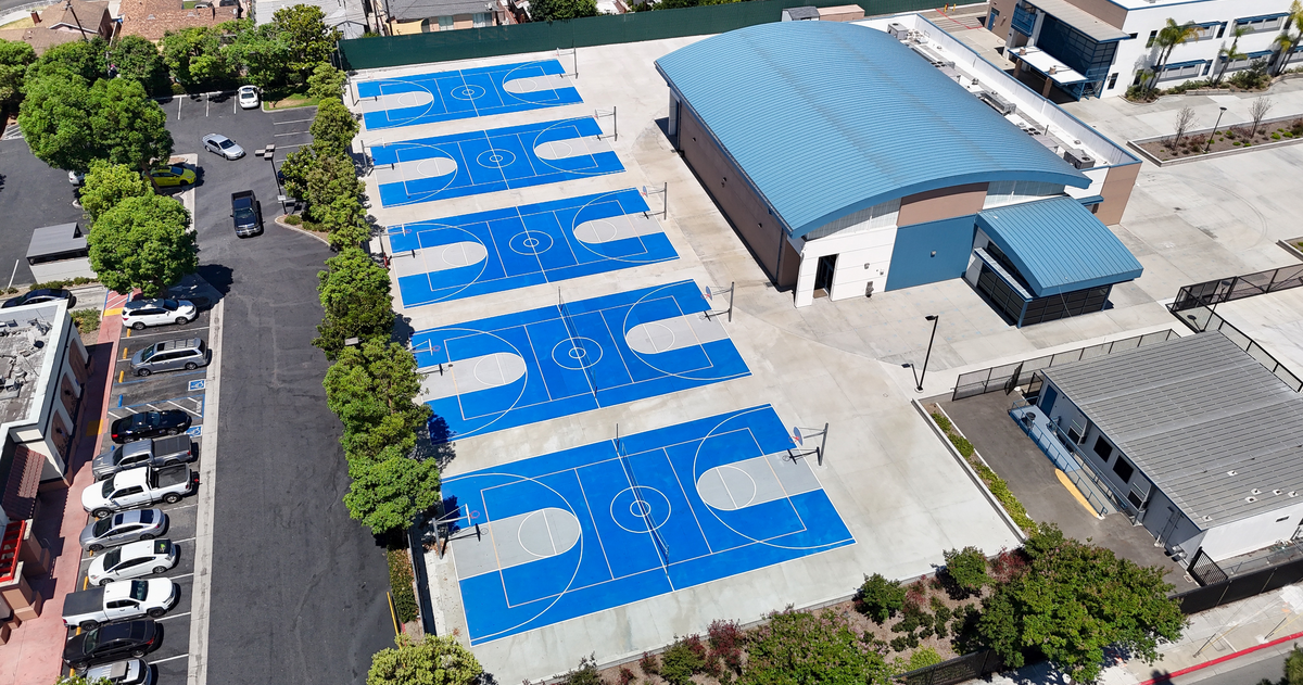 Rent Outdoor Basketball Courts 1 in Paramount