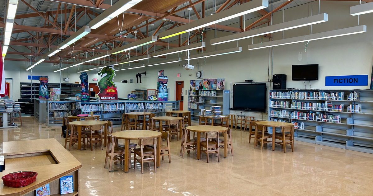 Rent Library in Hialeah