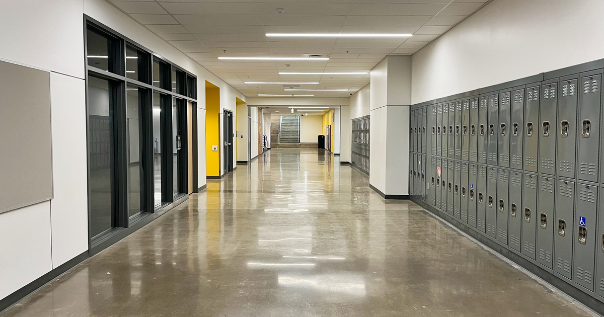 Rent Hallway in Portland