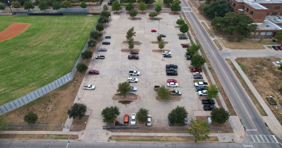 Rent Parking Lot - Baseball Field in Dallas