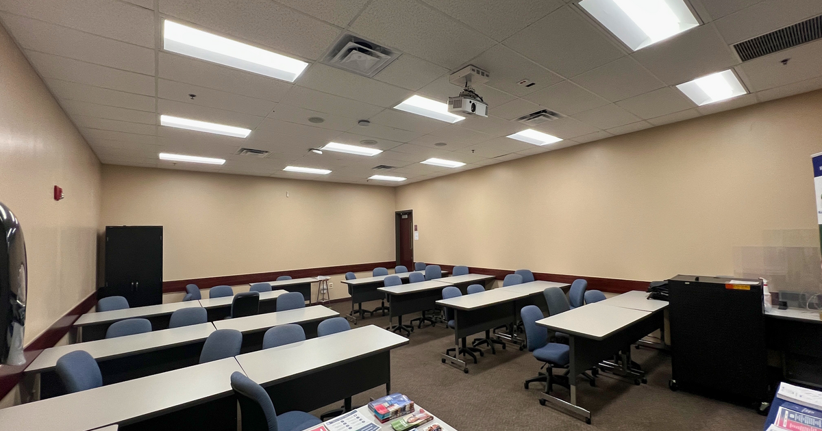 Rent Room 124 - Classroom in Tampa