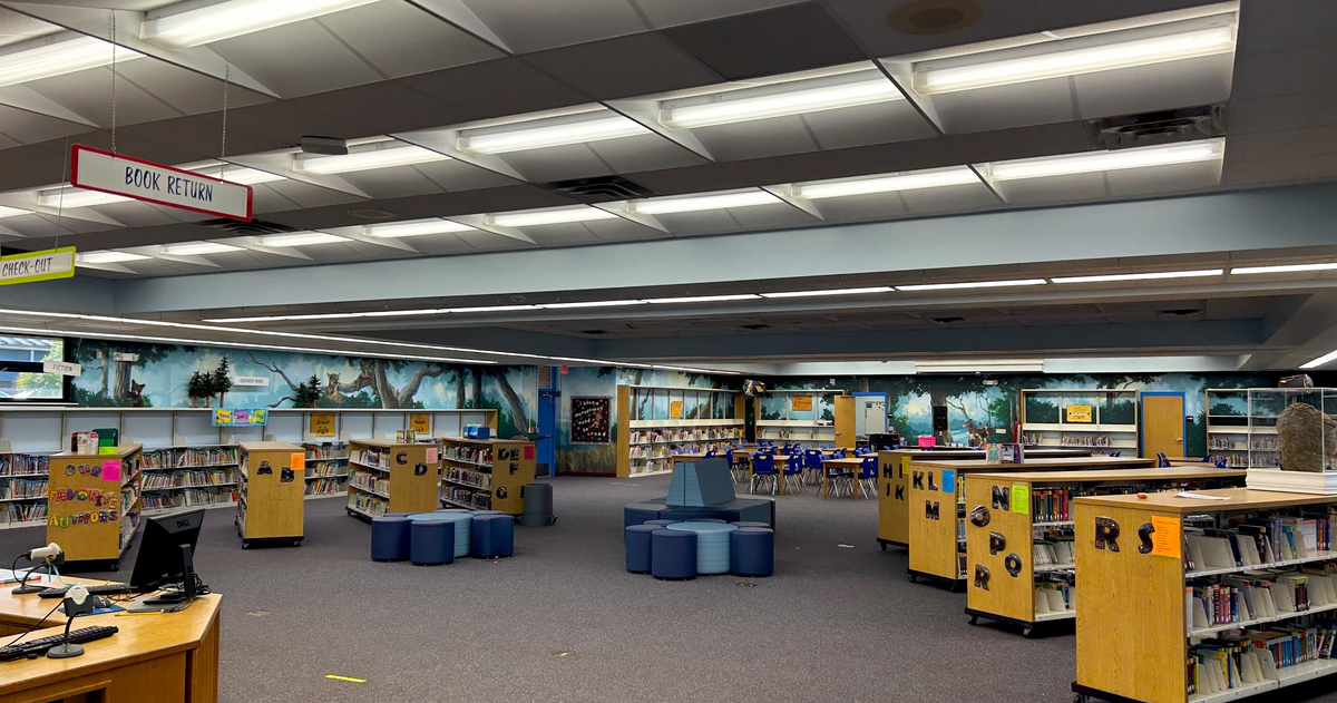 Rent Library in Estero