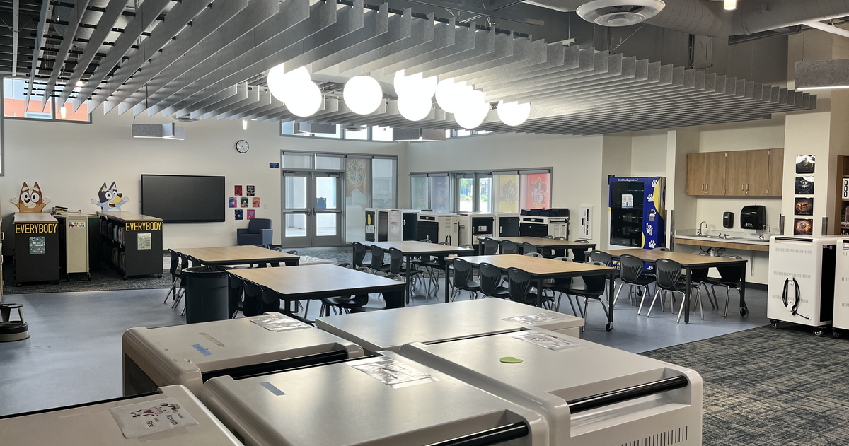 Rent Library in Hemet