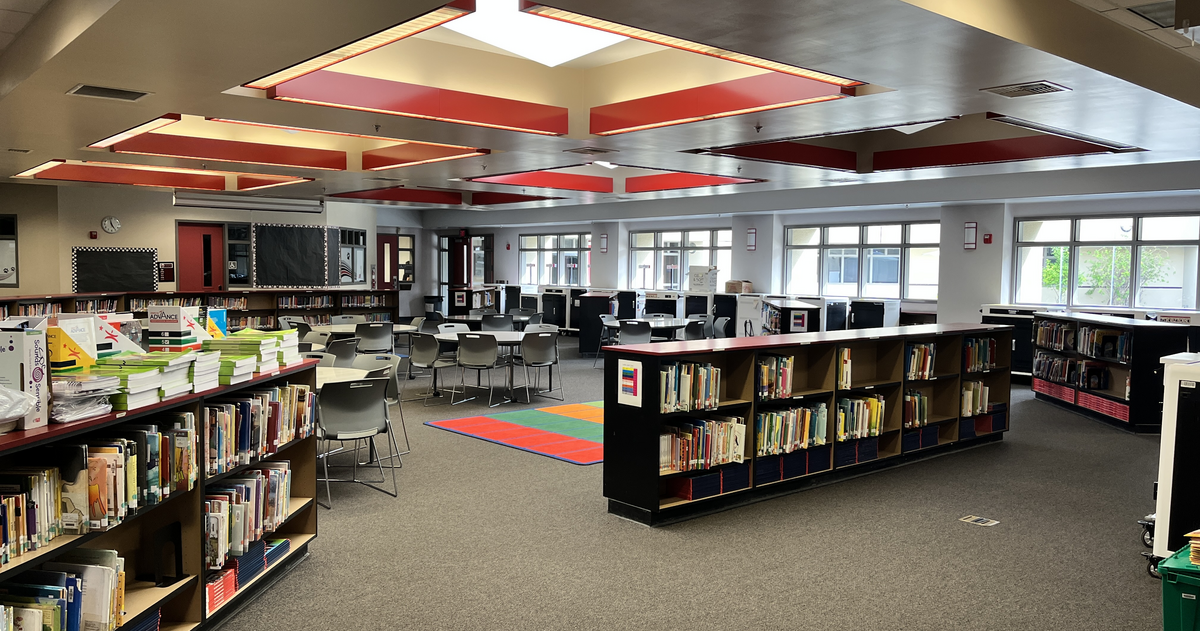 Rent Library in Hemet