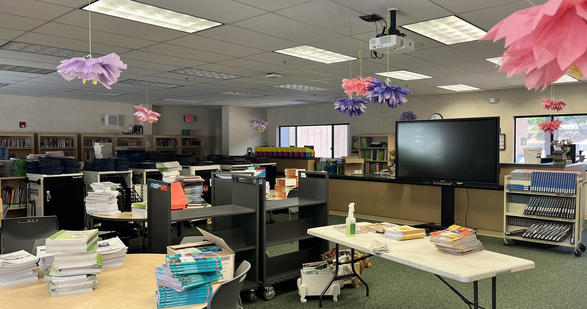 Rent Library in Idyllwild