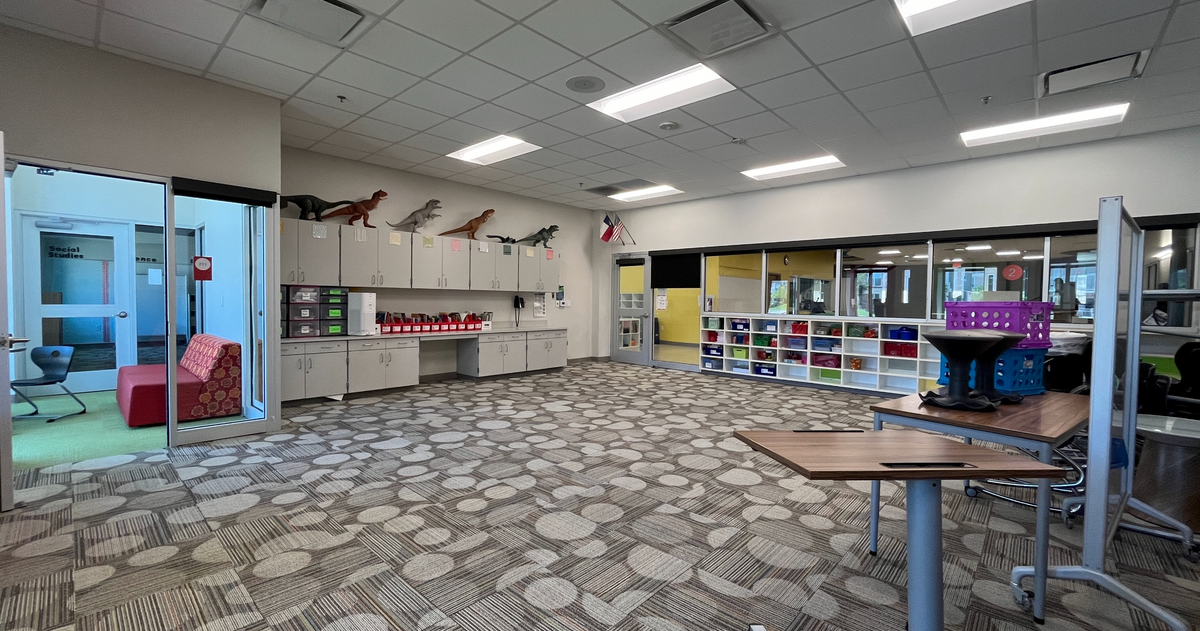 Rent Room 102 - Classroom - LEE in Dallas