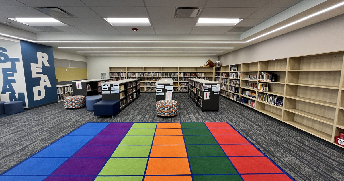 Rent Library in Hemet