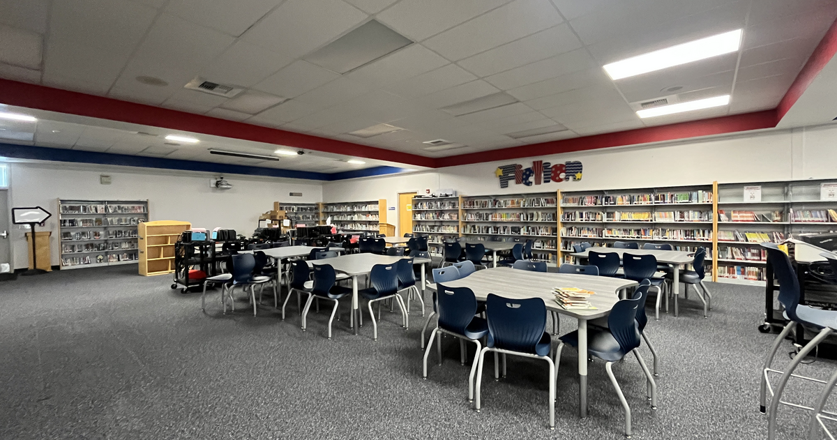 Rent Library in Wesley Chapel