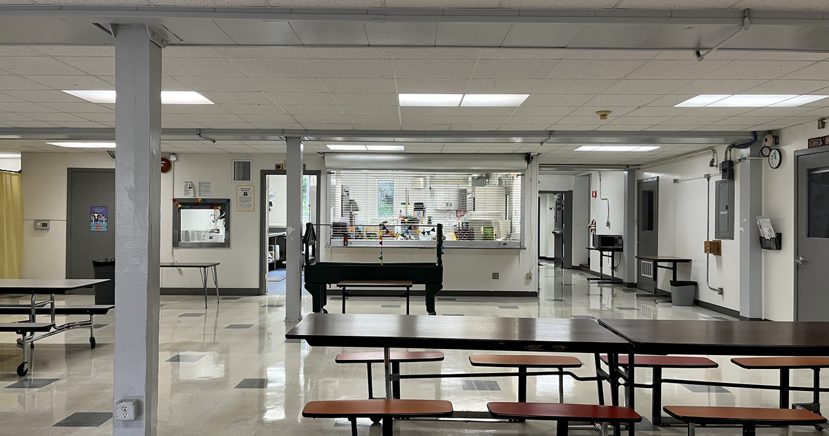 Rent Cafeteria in Cascade Locks